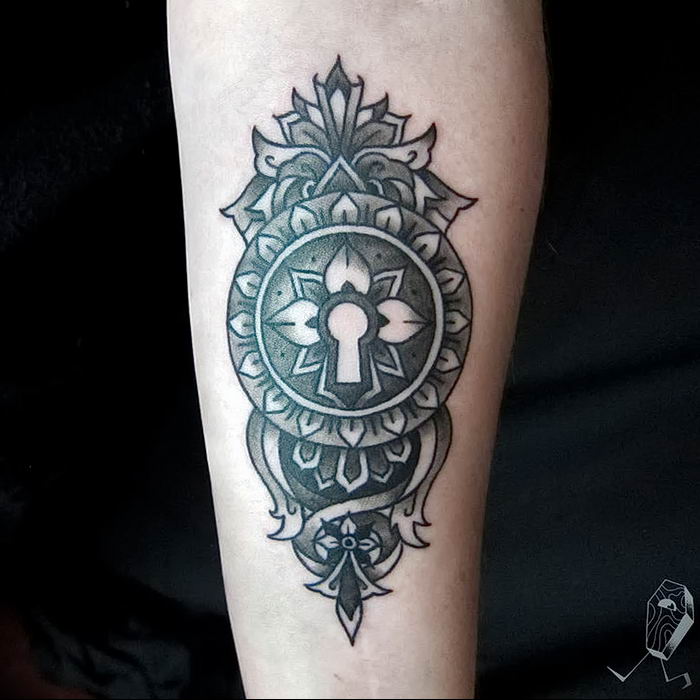 Photo tattoo keyhole 15.10.2018 №094 - example of tattoo - tattoovalue ...